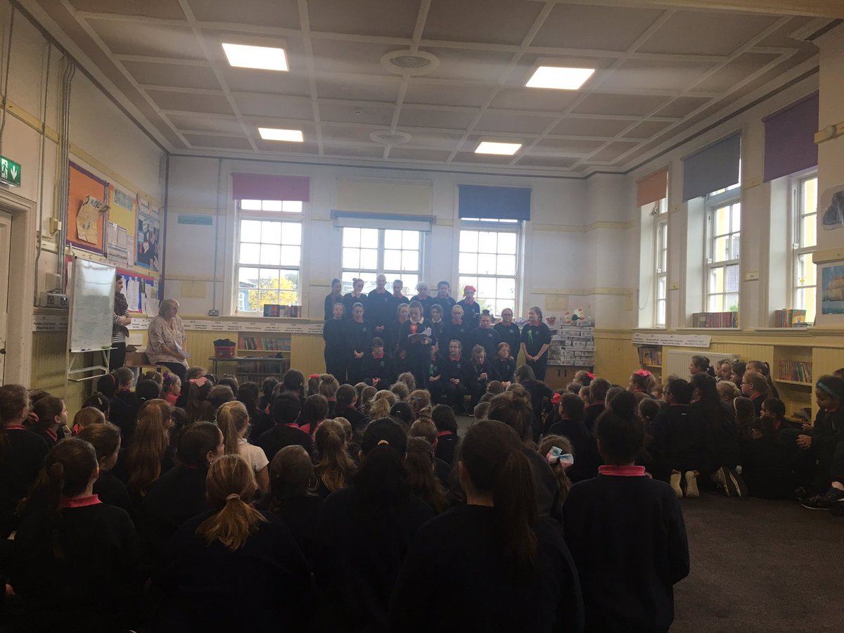 Scoil na gCailíní - Castleblayney