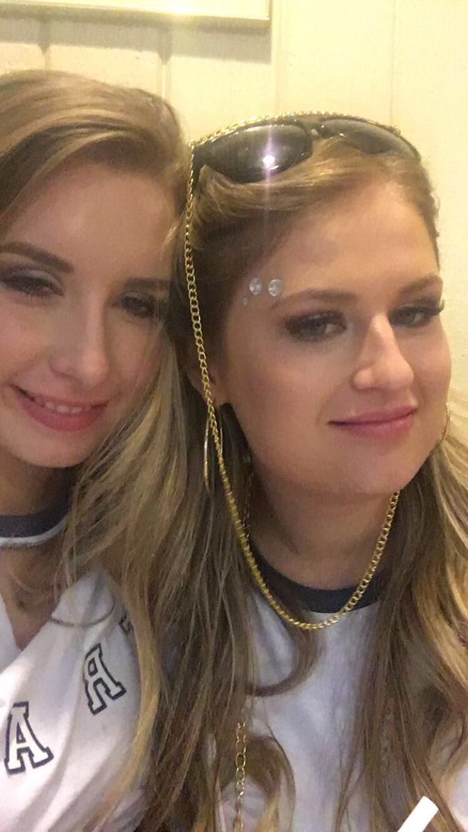 Emily Phair (emily_phair) - Tweets on iEmoji.com