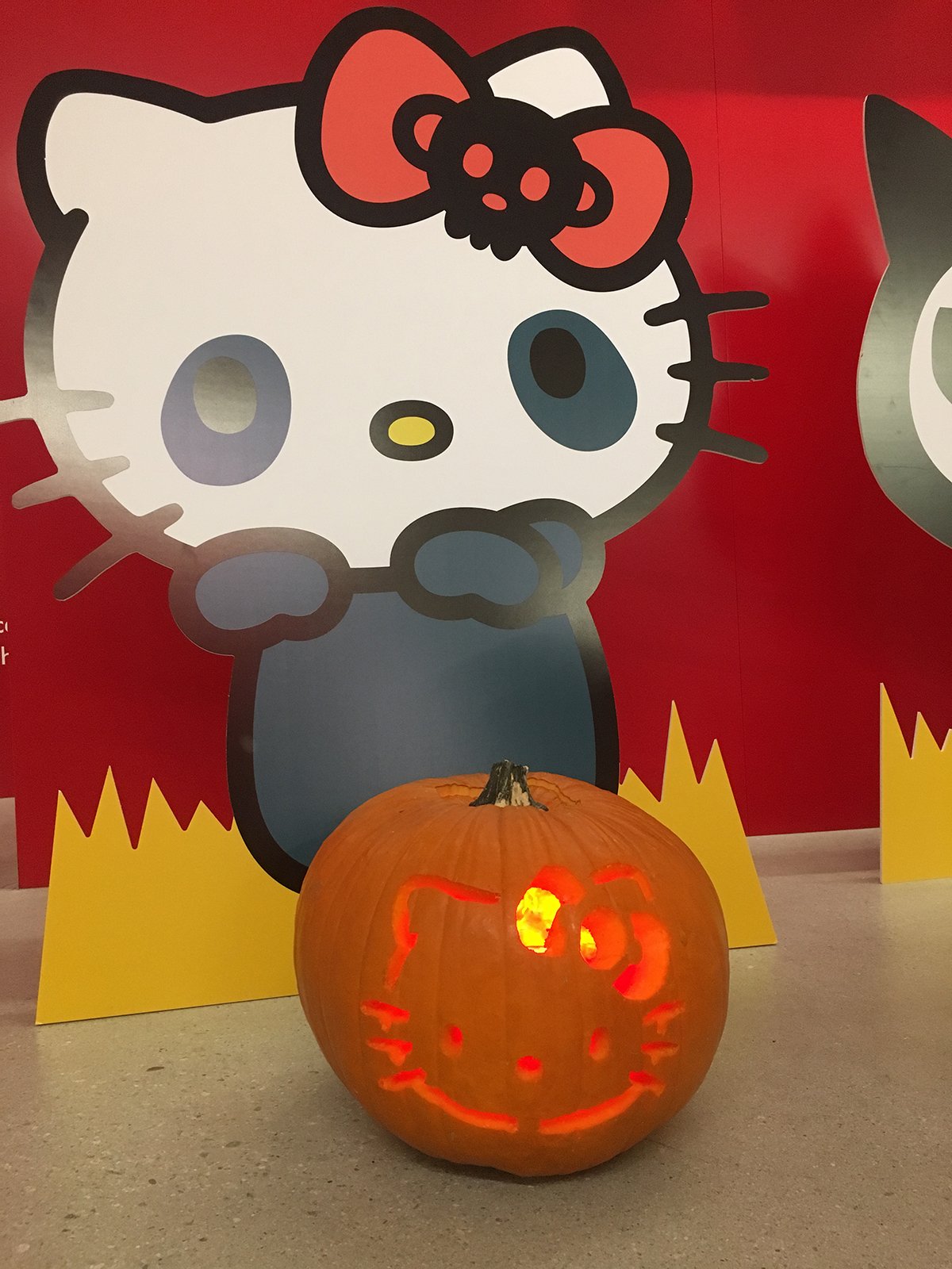 Hello Kitty Jack O Lantern