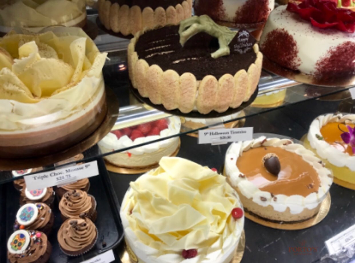 Portos Bakery Cakes Milk'N Berries® Cake Round | Porto's Bakery