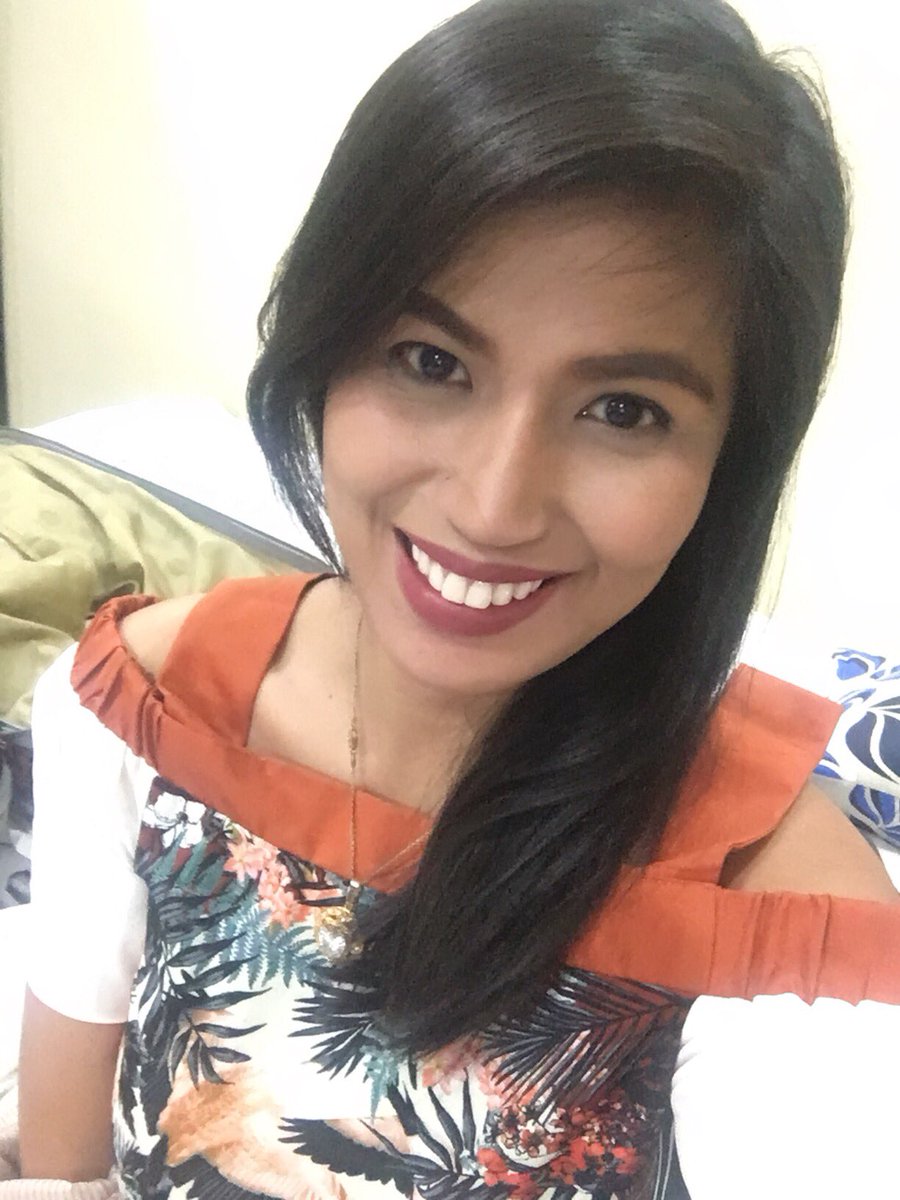 Celine Pialago @CELINEBURCE Timeline, The Visualized Twitter