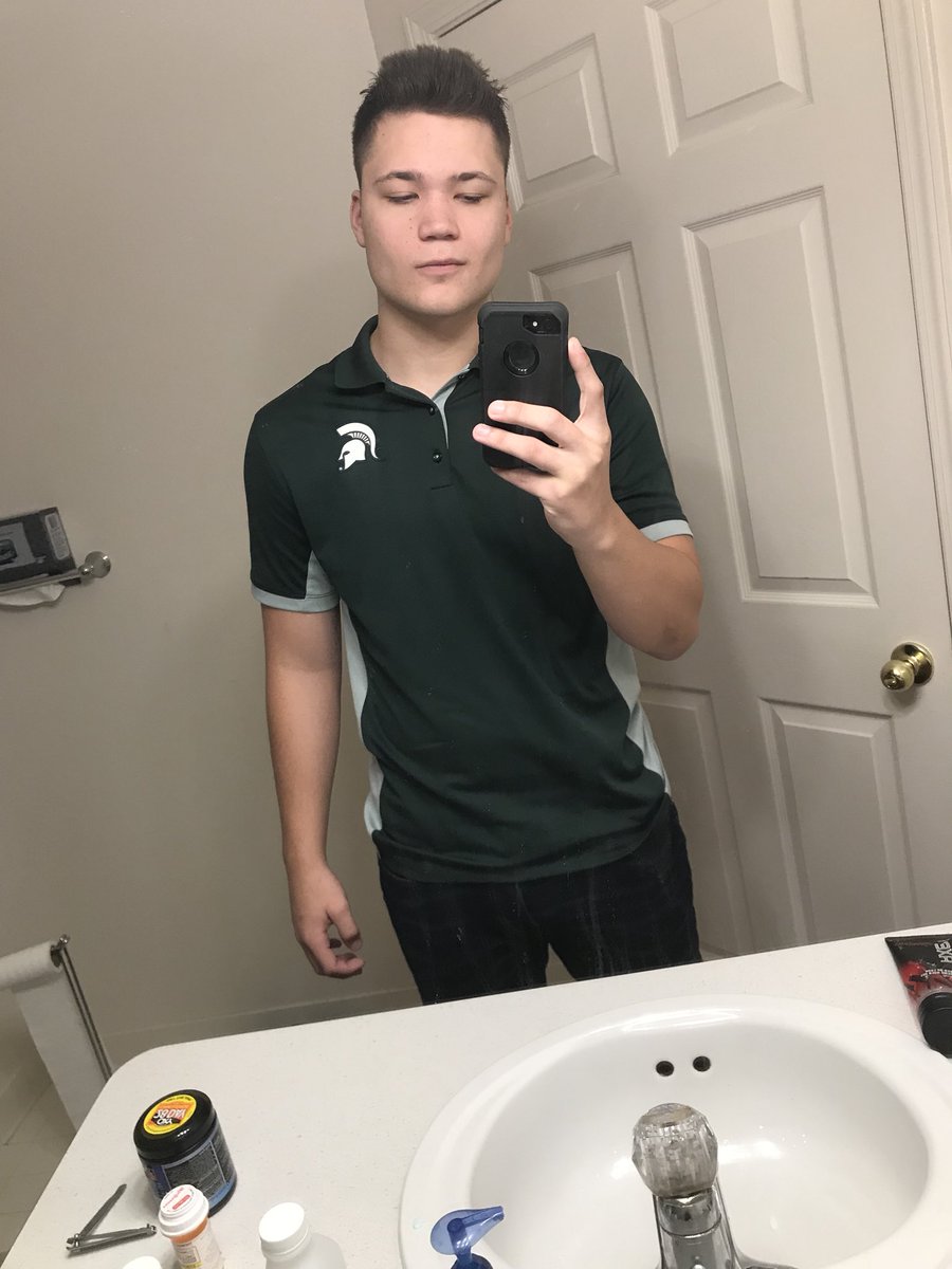 alex zoltowski (AZoltowski) - Tweets on iEmoji.com