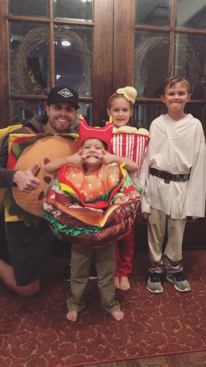 Dustin Lynch Family