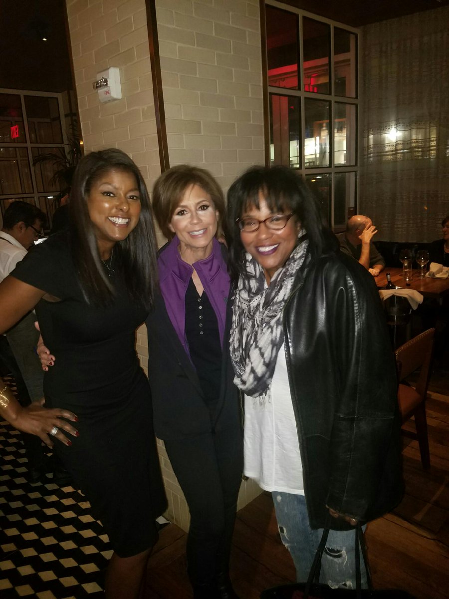 Newsroom Anchor Carol