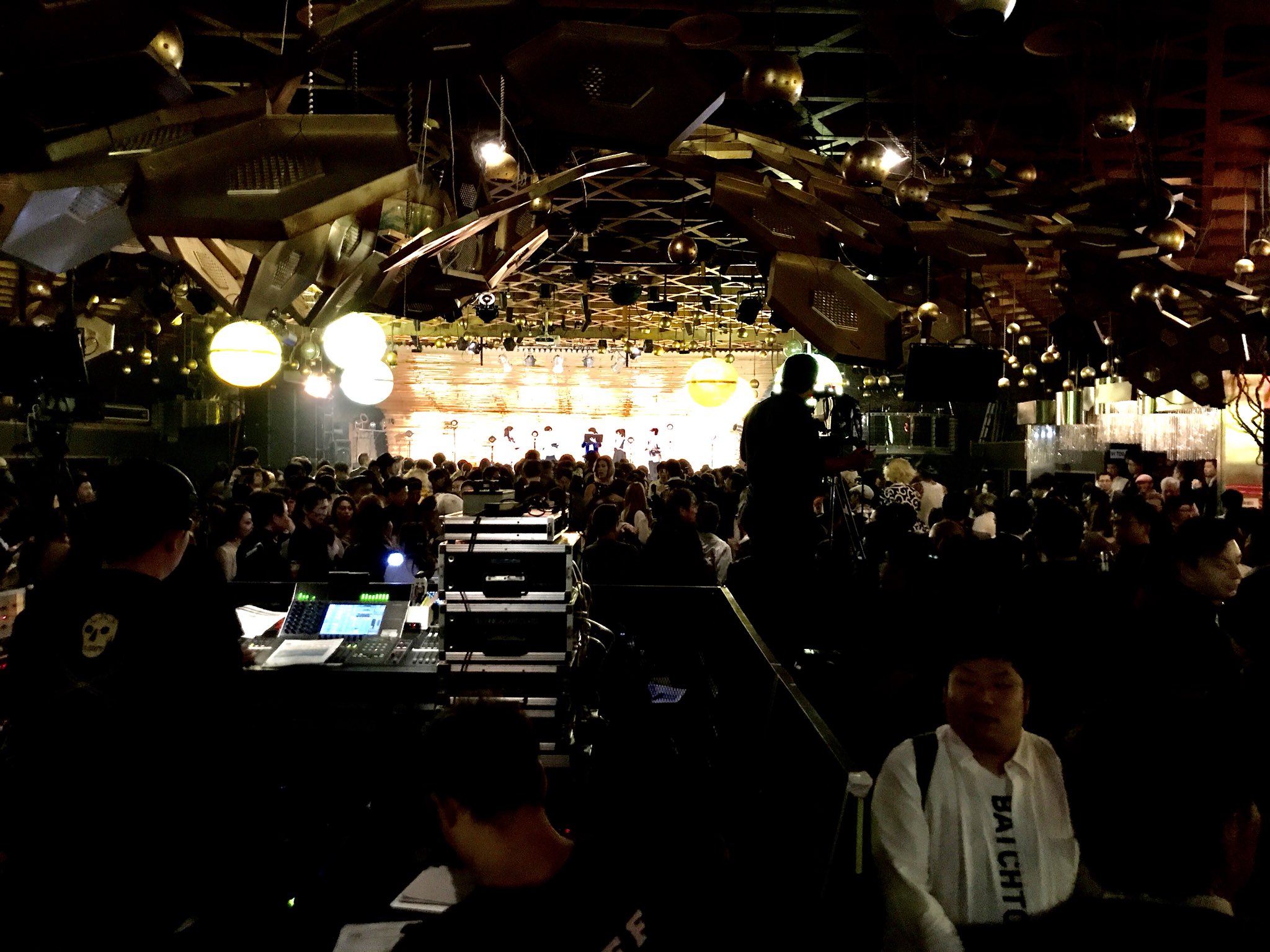 Hiroki Yoshimoto on Twitter: "#モルビド15周年 パーティーへ @takesuekoichi 社長にご招待 ...