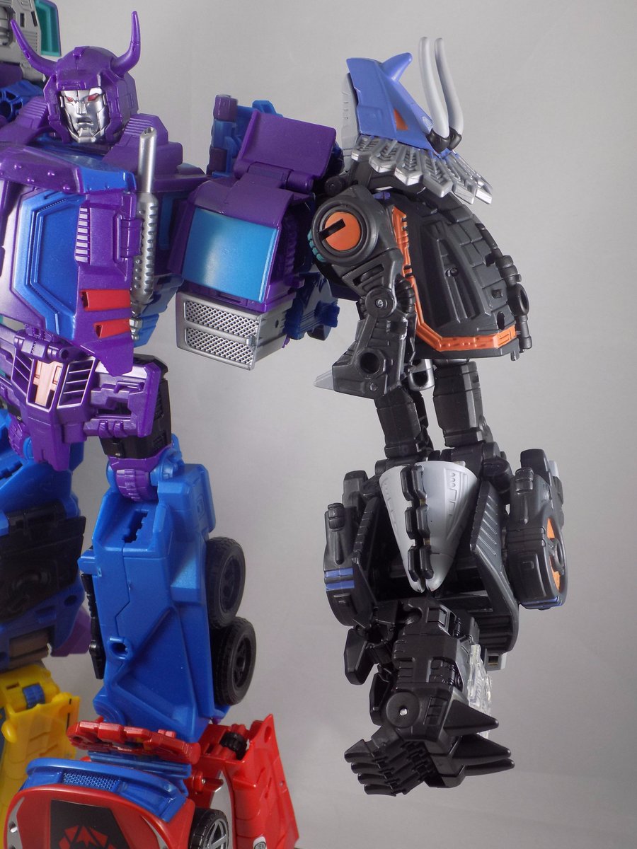 Minor/Repaint: - POTP: Shattered Glass Slug | TFW2005 - The 2005 Boards