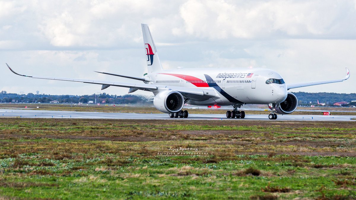 Malaysia Airlines Airbus A350 - Ready for takeoff!
