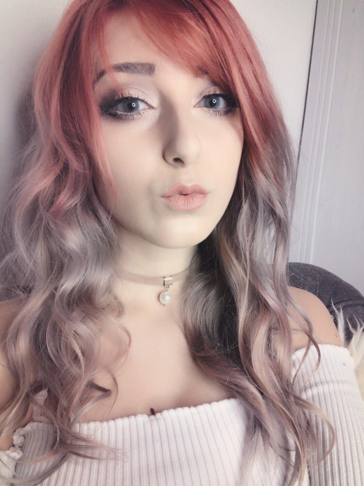 Anni The Duck (@AnniTheDuck) さんのコスプレ作品まとめ (24 件) - Twoucan