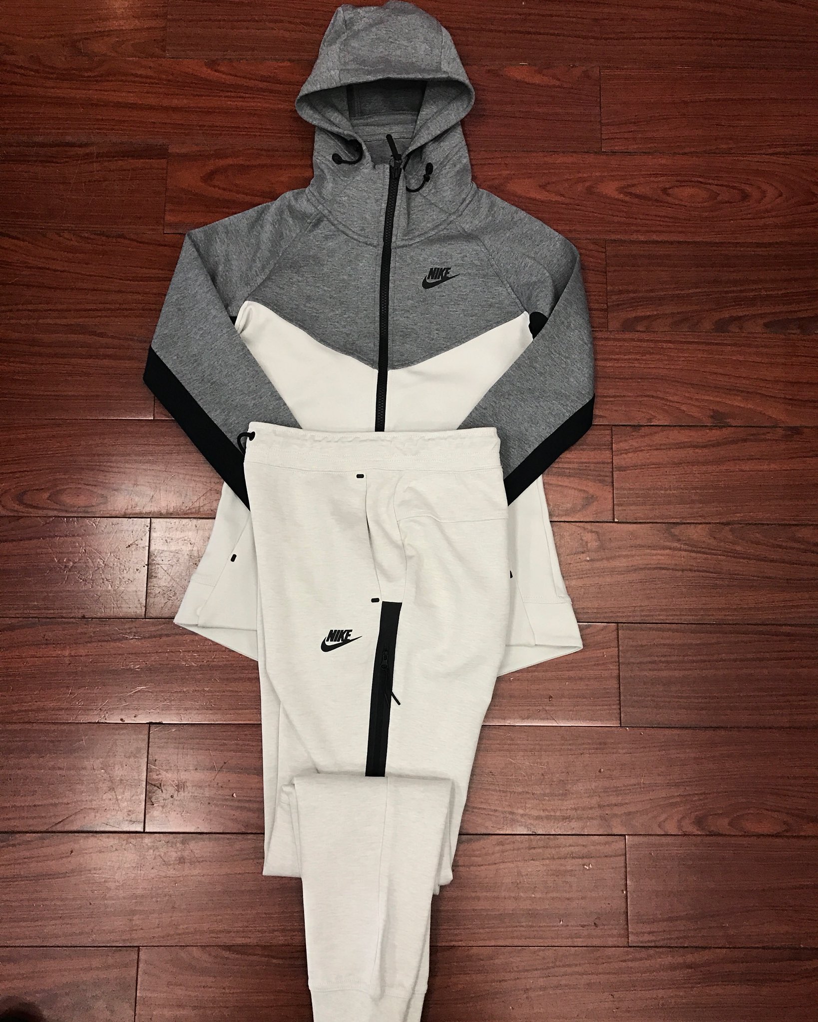 women's nike tech sweatsuit