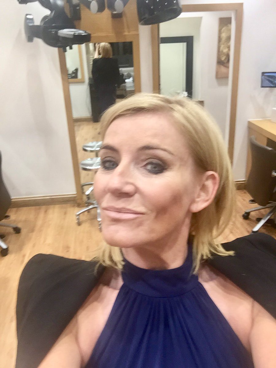 Michelle Collins's Instagram, Twitter & Facebook on IDCrawl