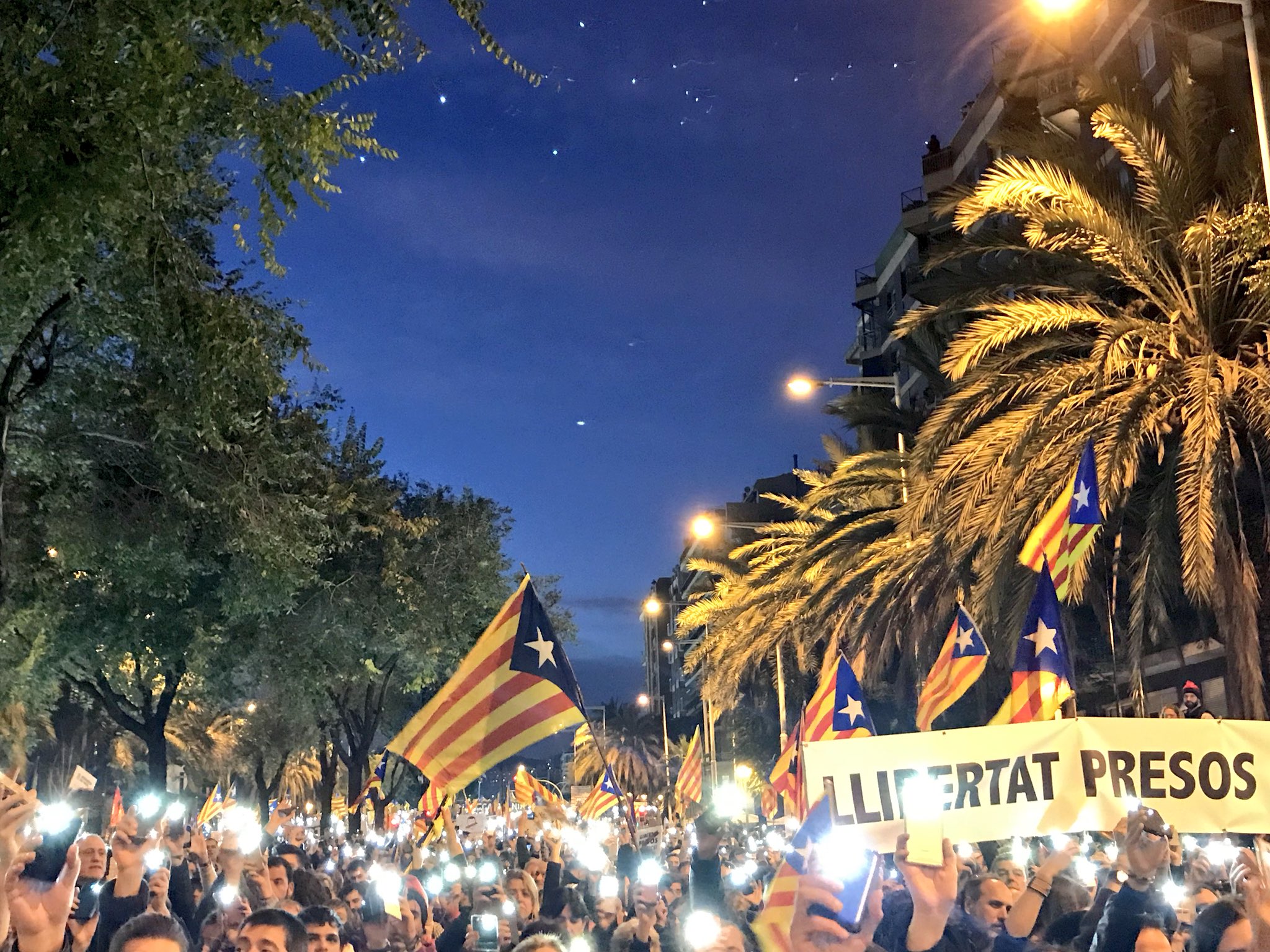 Manifestación independentista 11 de noviembre en Barcelona | Mediavida
