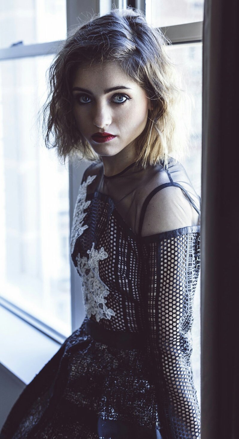 Andy B On Twitter More Pics Of The Gorgeous Natalia Dyer X Shes Got An Amazing Figure And