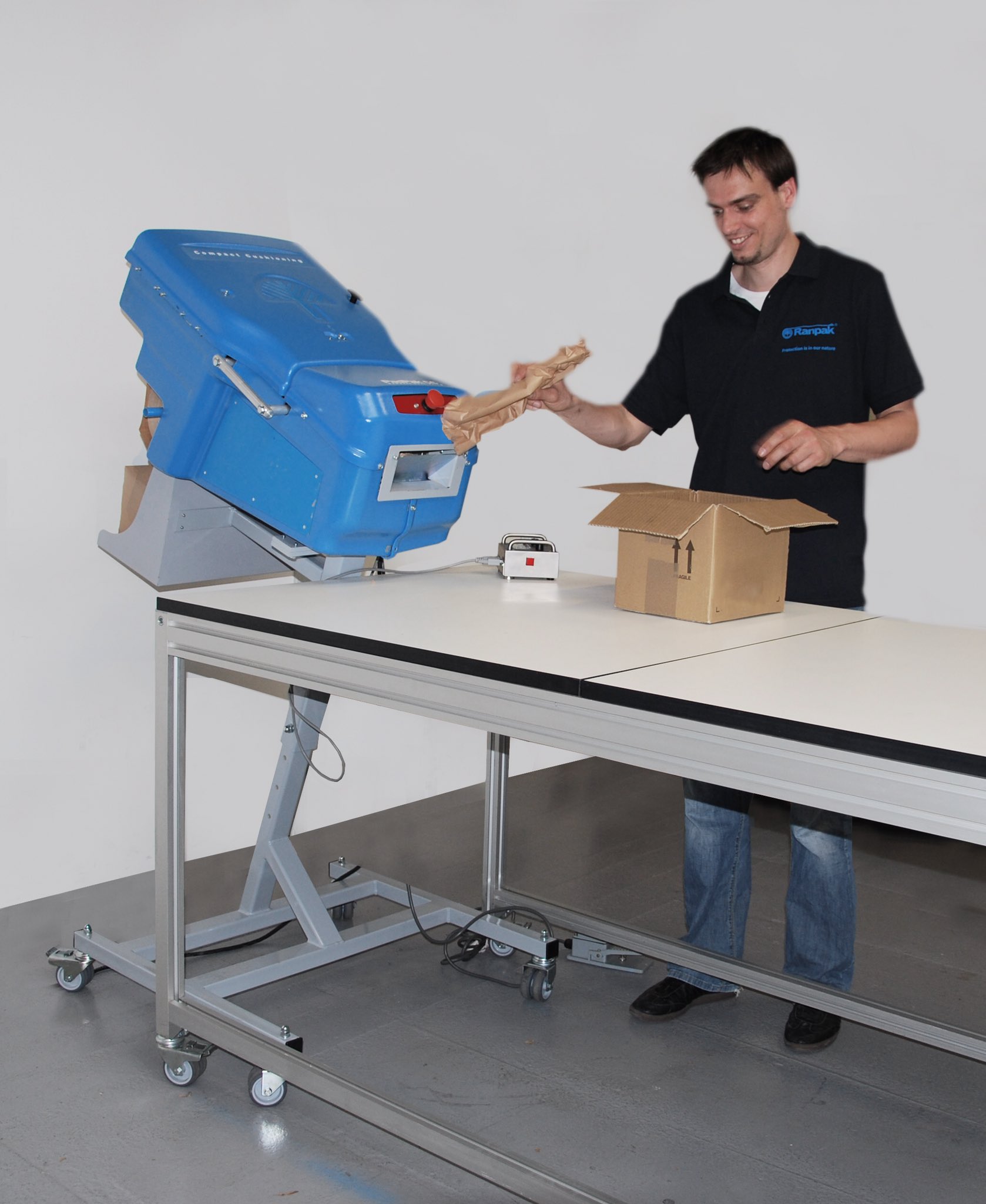 Dave van Dijk on Twitter: "#PadPak Compact from #Ranpak ideal for smaller #voidfill and # ...