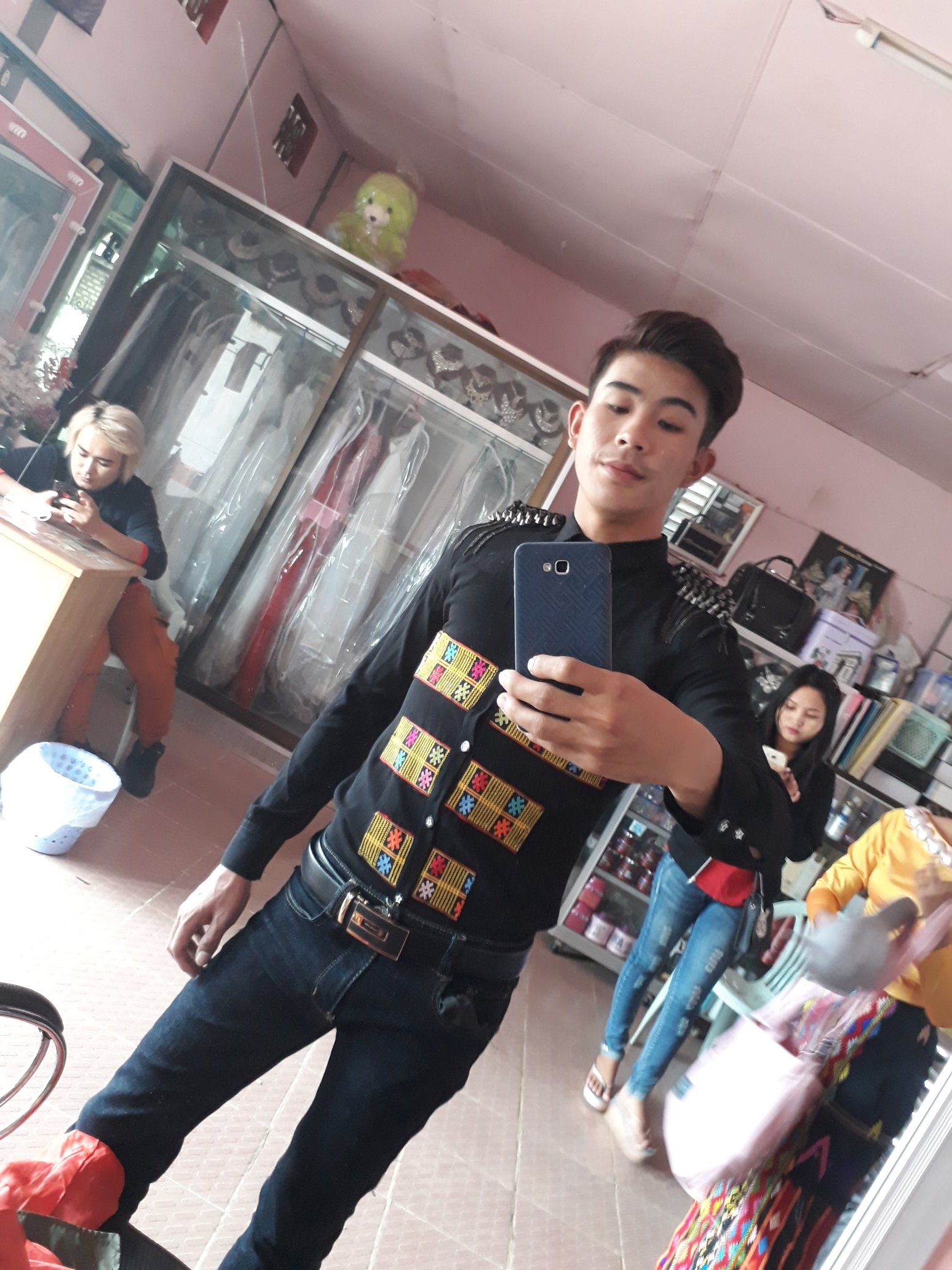 Naw San Aung (@NawSanAung2) / Twitter