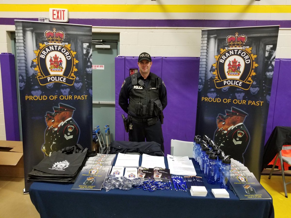 Brantford Police On Twitter The Bps Recruiting Officers Enjoying The