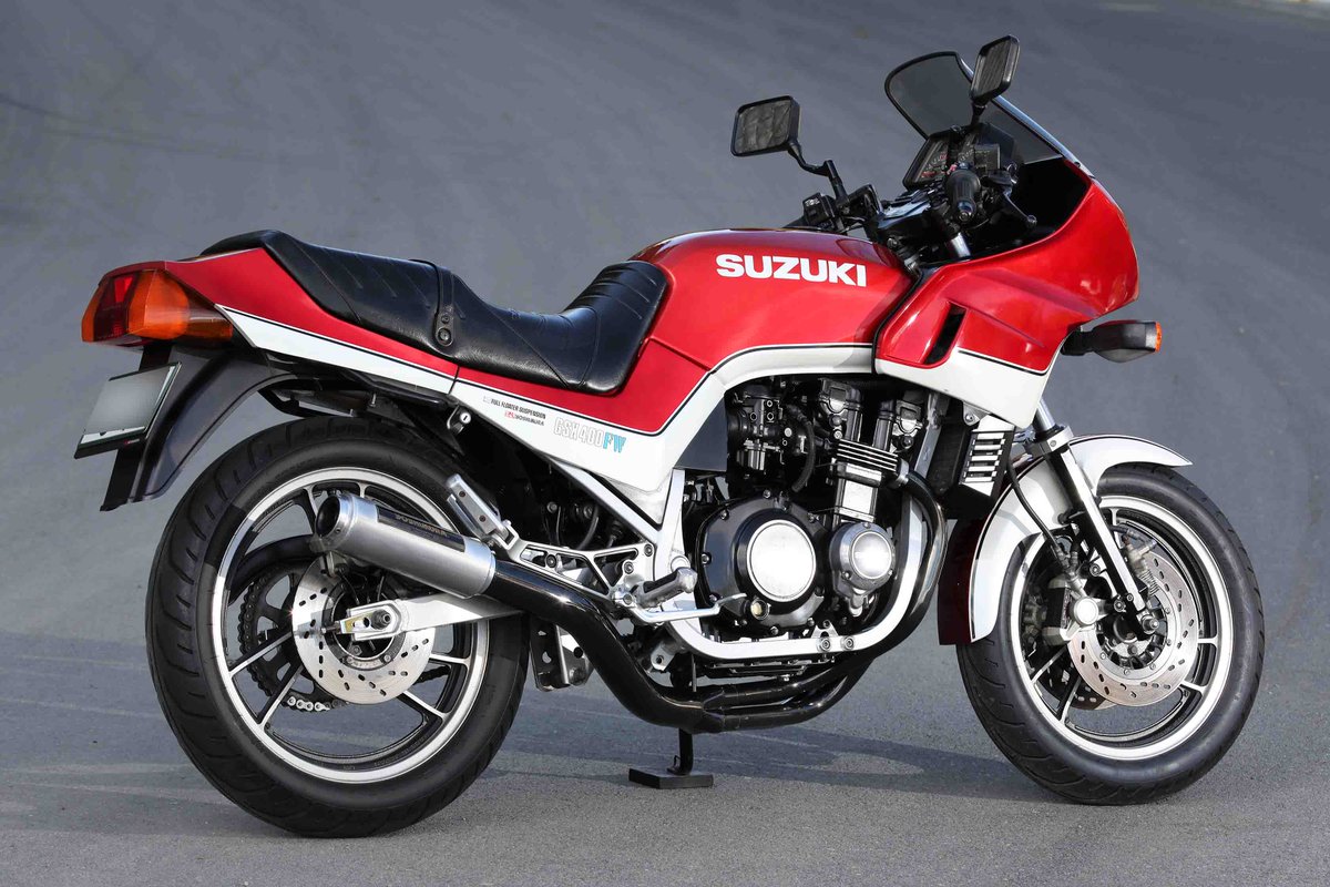 スズキ GSX400FW バイク買取相場 査定価格表