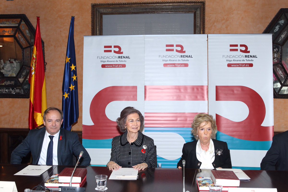 Reunión del Patronato de la Fundación Renal Íñigo Álvarez de Toledo y ... Reunión del Patronato de la Fundación Renal Íñigo Álvarez de Toledo y ...