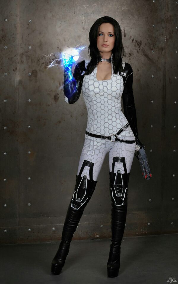 Miranda Mass Effect 3 Cosplay