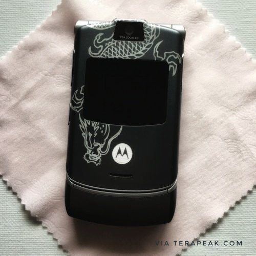 Motorola Razr Flip Phone Dragon