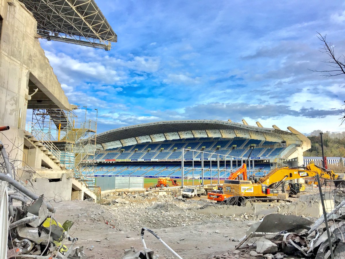 DONOSTIA-SAN SEBASTIÁN - Reale Arena / Estadio Anoeta (39,500) | Page 6 ...