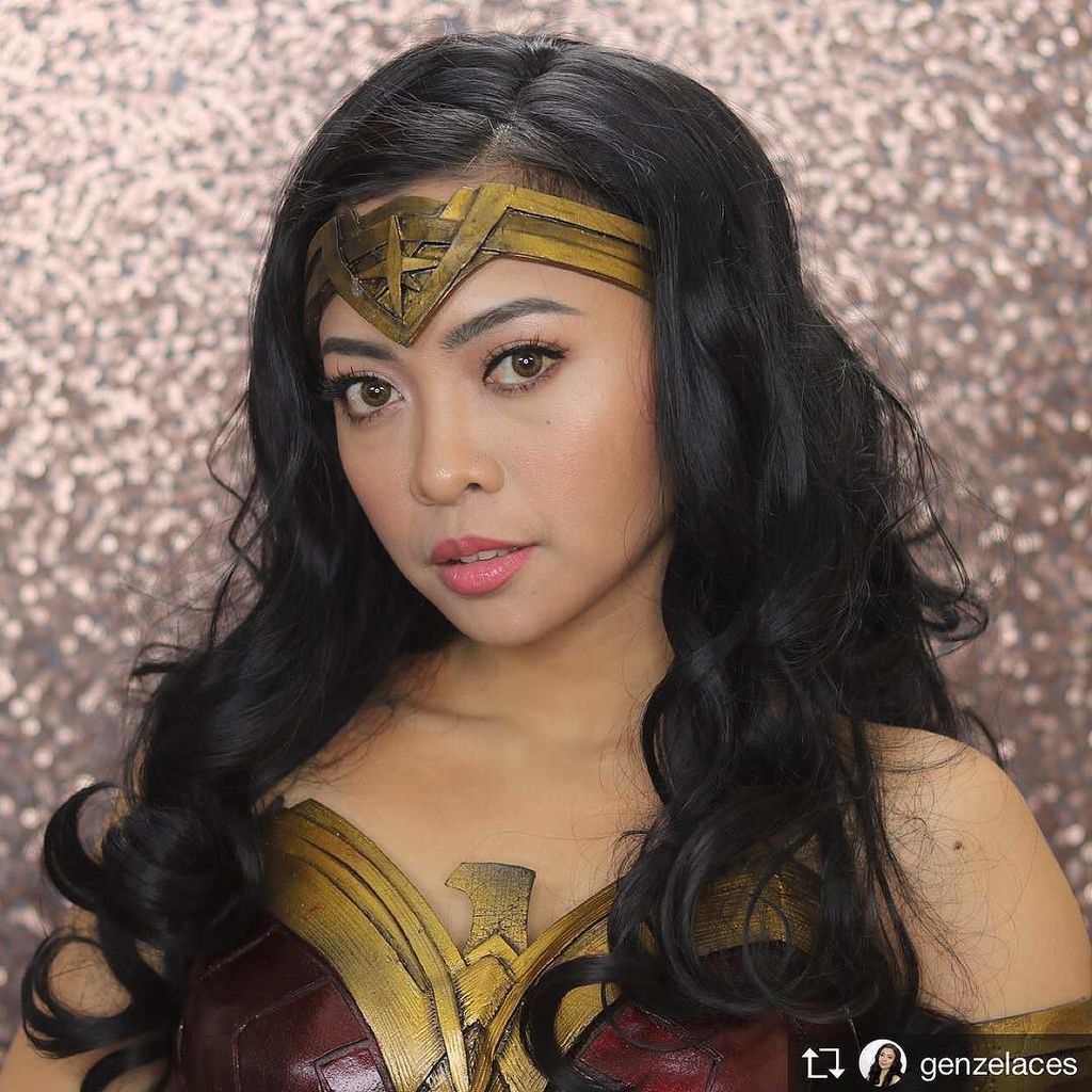 Wonder Woman Makeup Tutorial