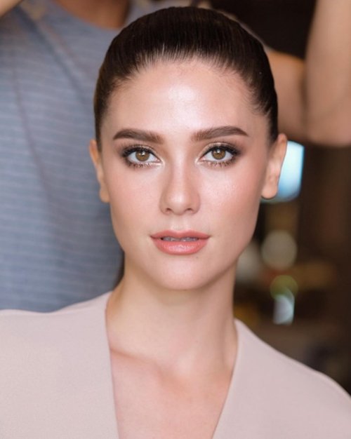 Ladyissue Official on Twitter: "ลุคแต่งหน้าสไตล์ มารีญา สายฝอก็แซ่บ แบบไทยก็สวยหวาน ...
