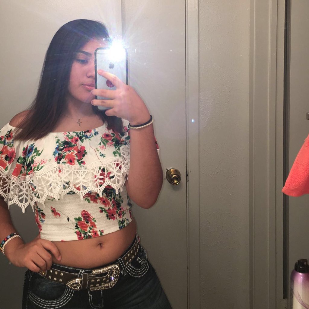 emz on Twitter: "#NewProfilePic wbu https://t.co/y9bUEIqP2G" / Twitter