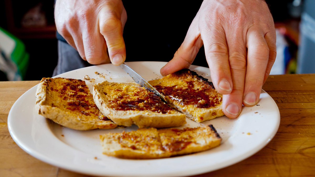People are really freaking out over the correct way to cut toast ...