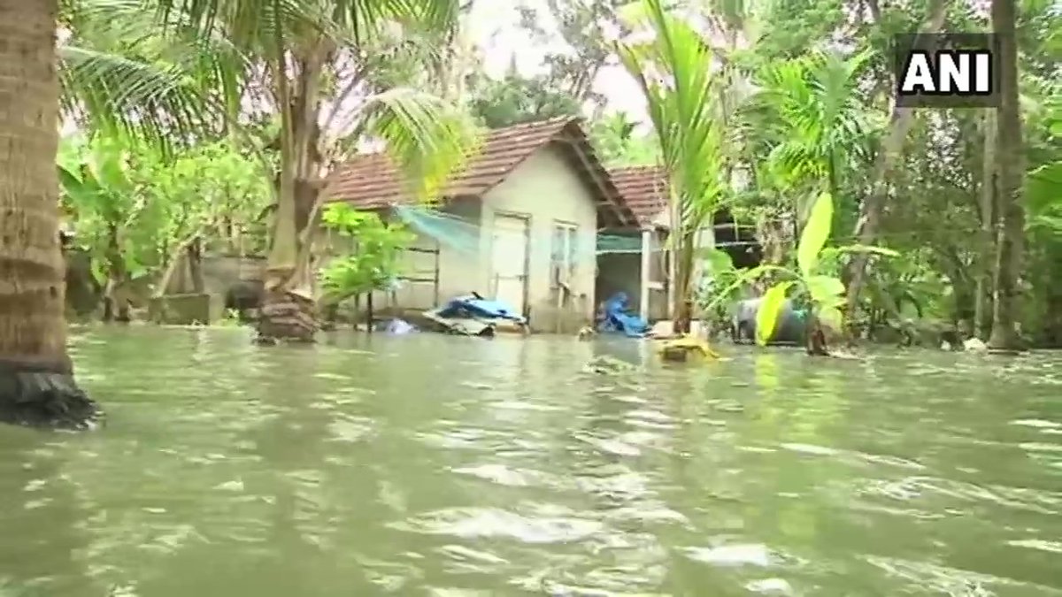 Kerala: Visuals of water logging from Kochi. CycloneOckhi | ANI | Scoopnest