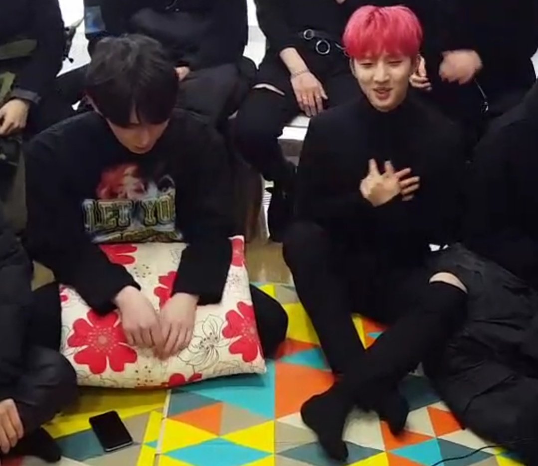 뇸밈 (@_crystal_hui) | Twitter