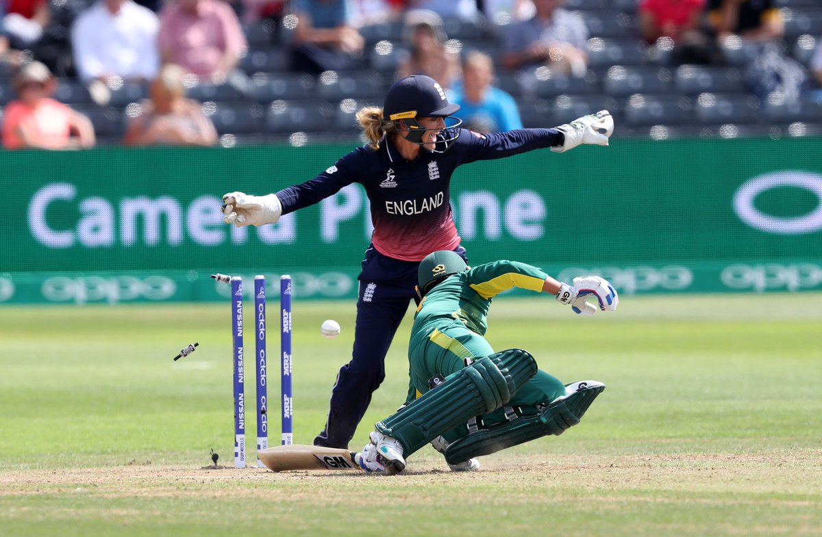 Amy Lofthouse Cricket Instagram - Torbames