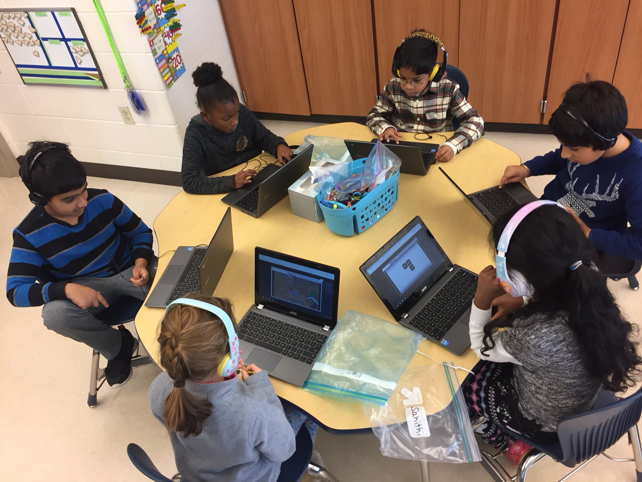 Erika Huyck on Twitter: "Exploring a few coding adventures. S are writing code to accomplish ...