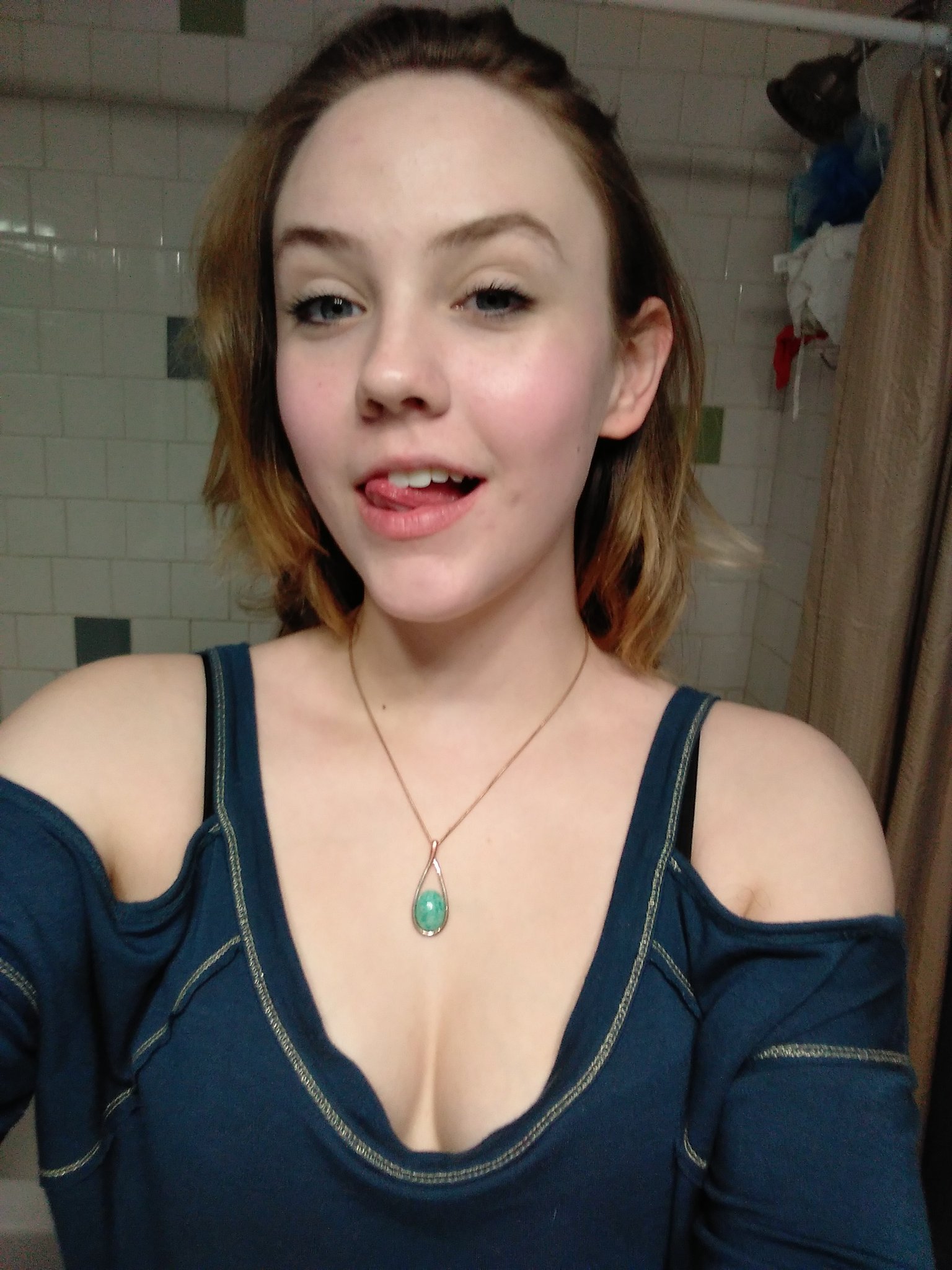 TW Pornstars - 1 pic. Syndica Xbiz Miami🌴 . Twitter. Getting online in ...