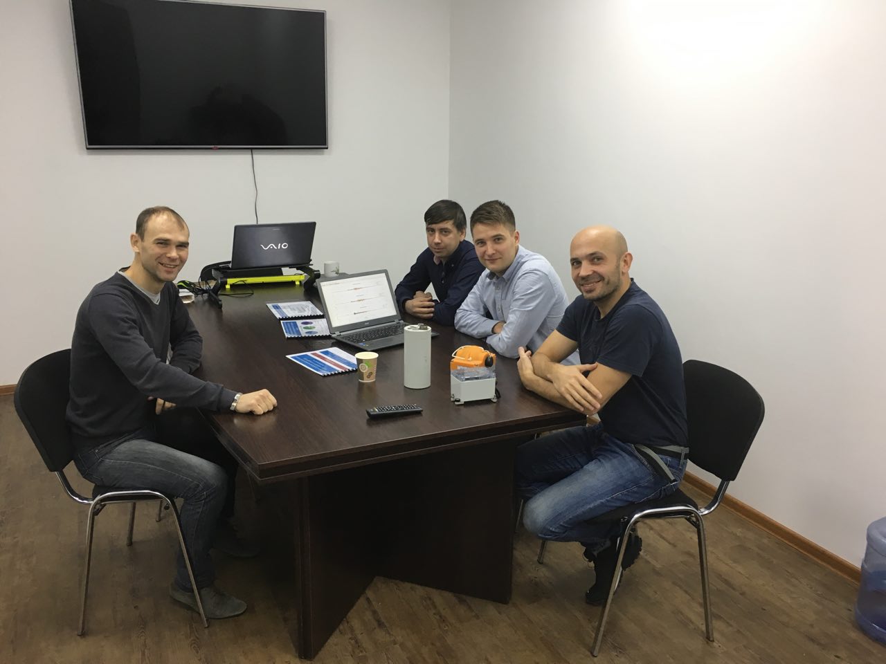 GEOPHYSTECH LLC on Twitter: "А у нас в гостях геофизик Петр Дергач из новосибирского ИНГГ СО РАН ...