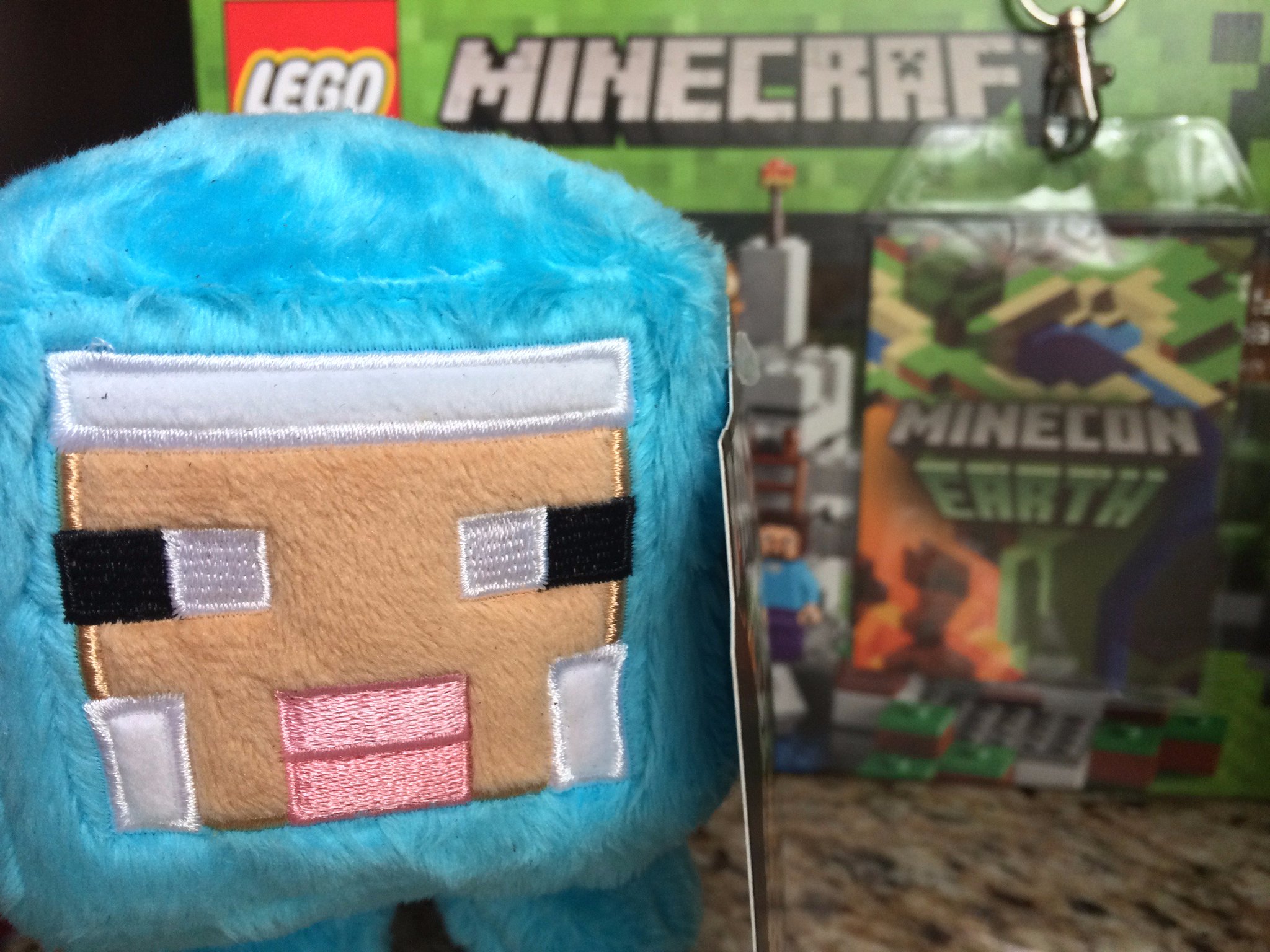 [Other] 2017/12/18 Win a Minecraft Minecon Earth bundle from ...