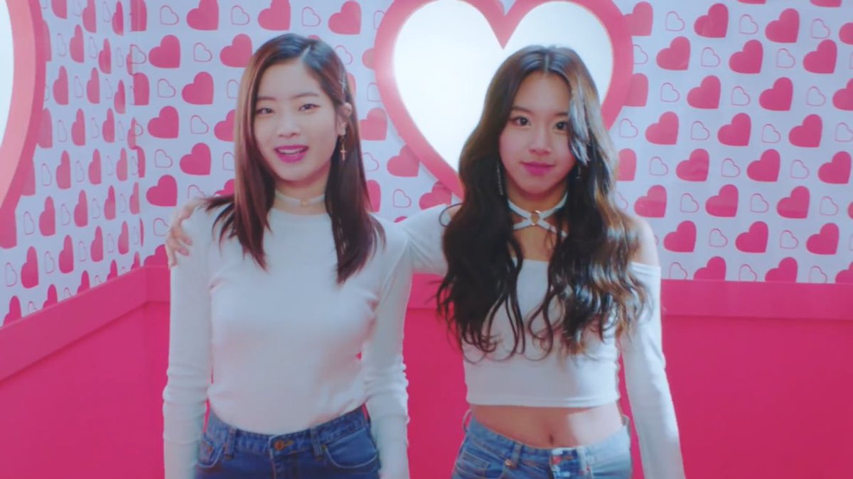 Chaeyoung Pics On Twitter Heart Shaker Screencaps π