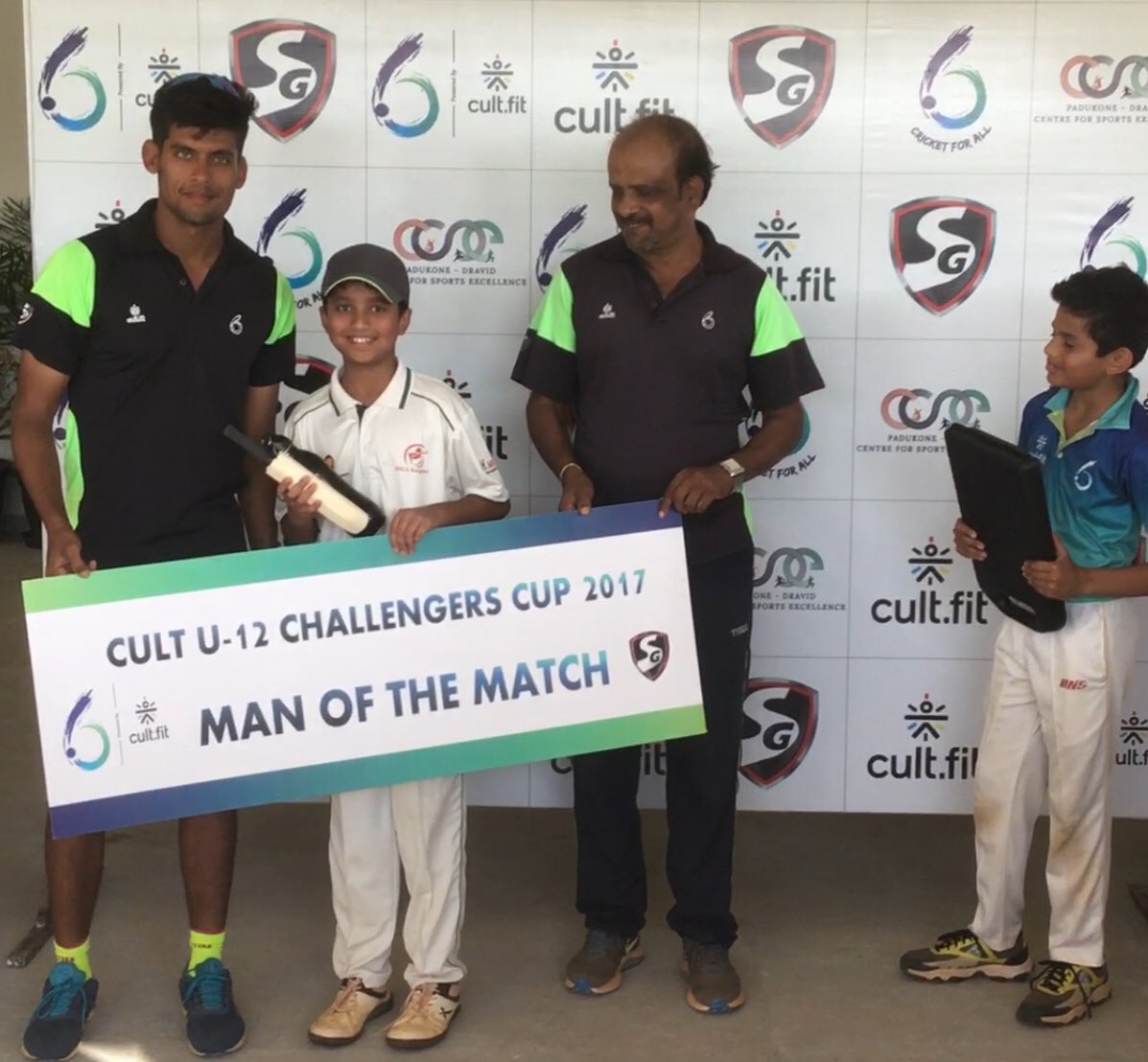 DIY Garden Bench Ideas - Free Plans for Outdoor Benches: Benchmark ...