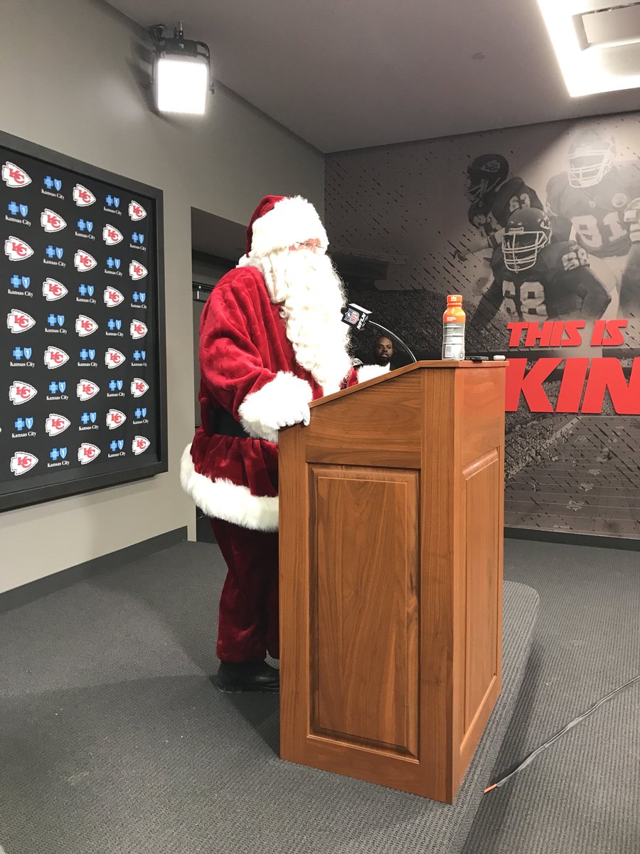 A Merry Chiefsmas to all! ~ Andy Reid/Santa 🎅 : r/nfl