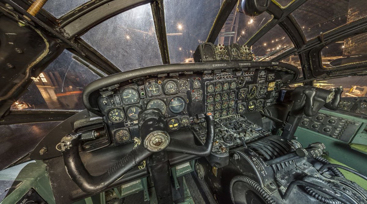B36 Cockpit