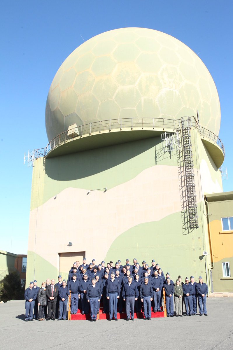 El rey, en el escuadrón de vigilancia aérea número 21 (eva 21) de pozo ...