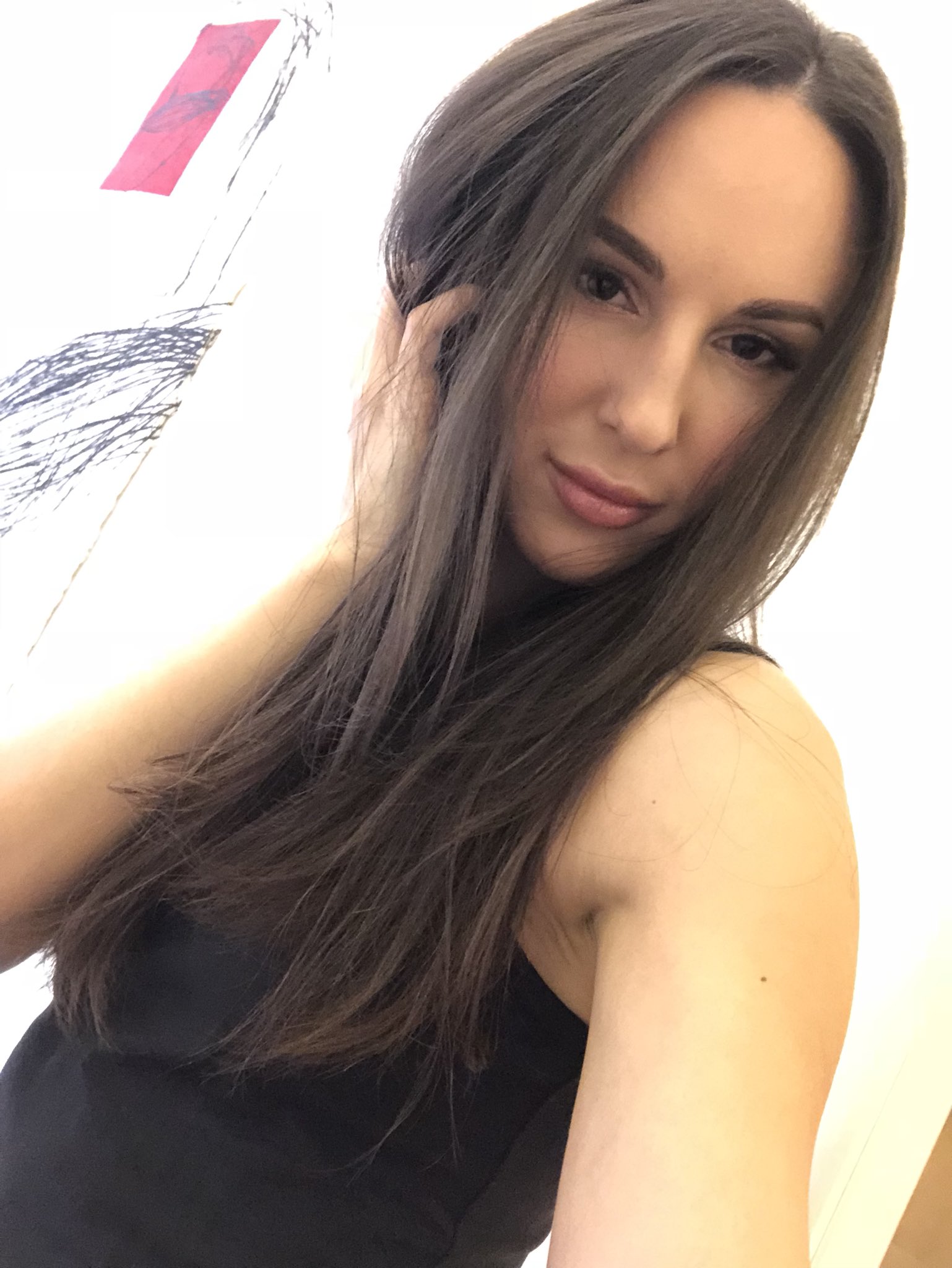 Lilu Moon Biography Age Images Height Figure Net Worth 56 Off