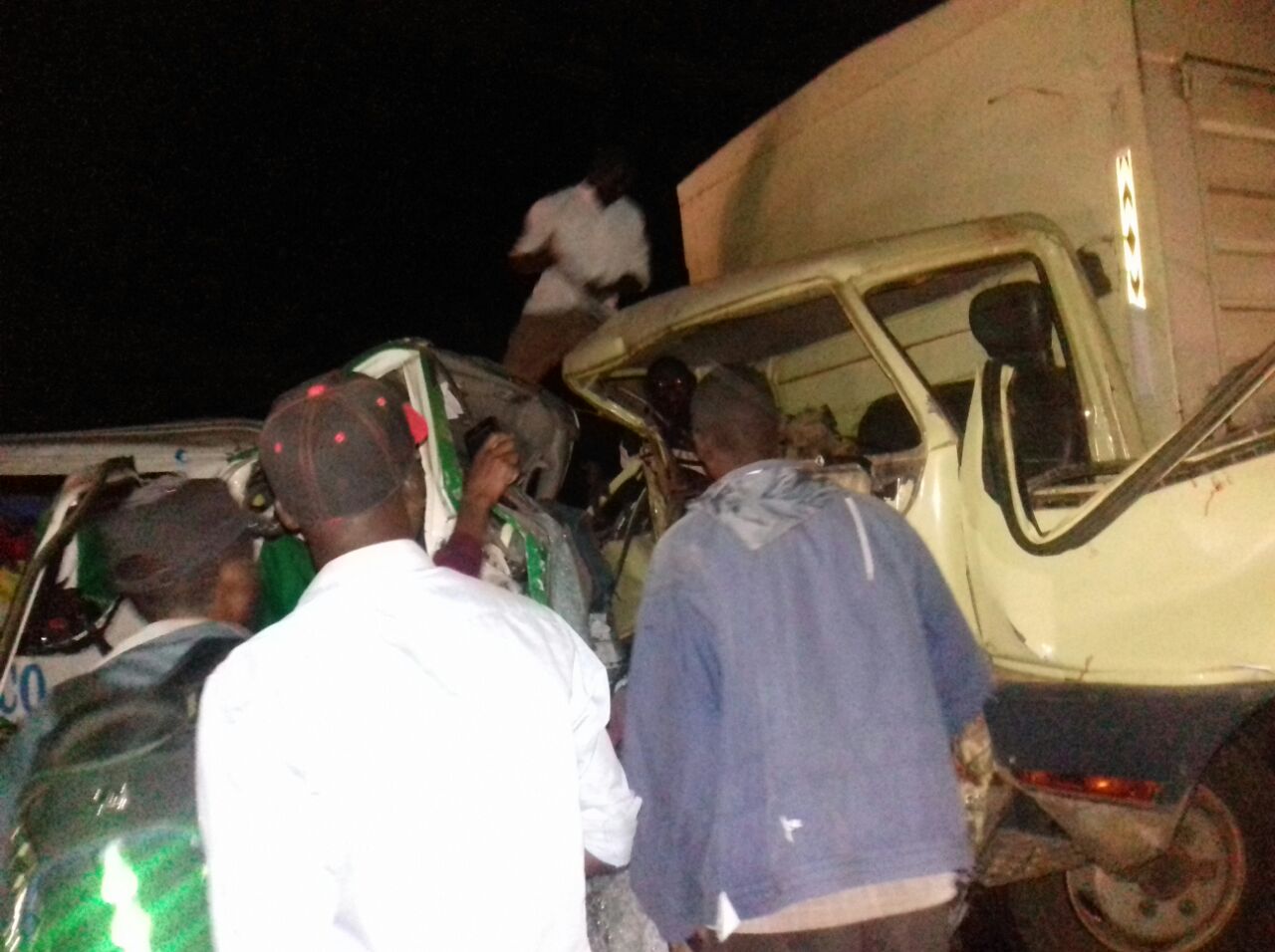 Citizen Tv Kenya On Twitter 11 Passengers Dead After A Head On