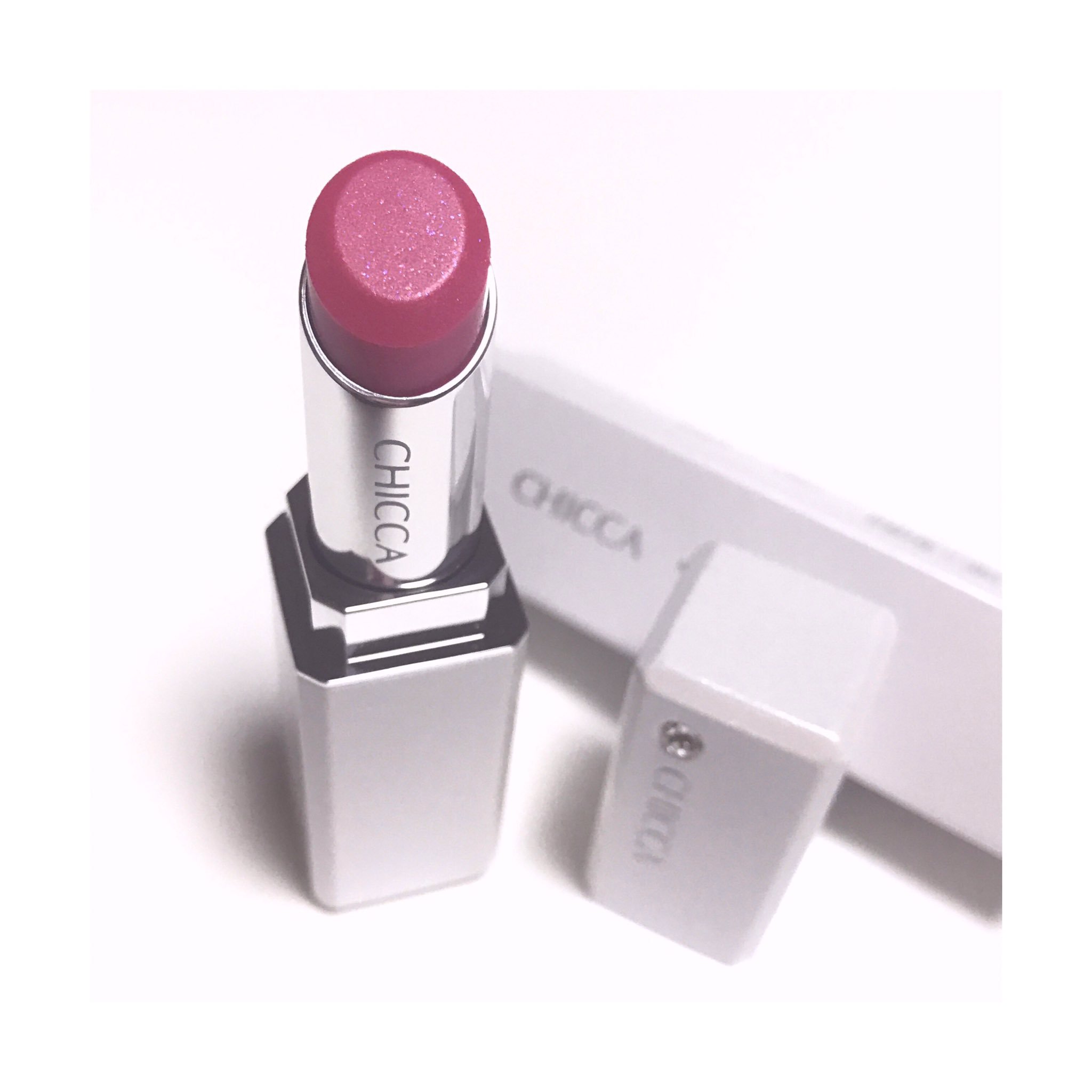 りょう on Twitter: "CHICCA メスメリックリップスティック EX03リリールー ふんわりピンクに多色ラメ。塗ると目立ちませんが、2度目にTUして上から鏡で見させてもらった時に ...