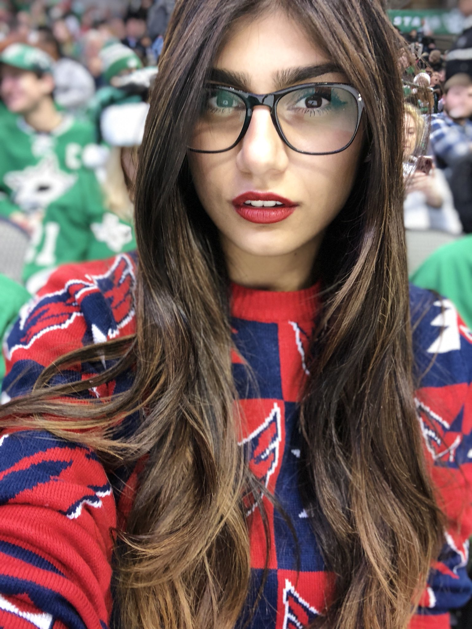 TW Pornstars - Mia K.. Twitter. Rocking the Red in a sea of Victory ...