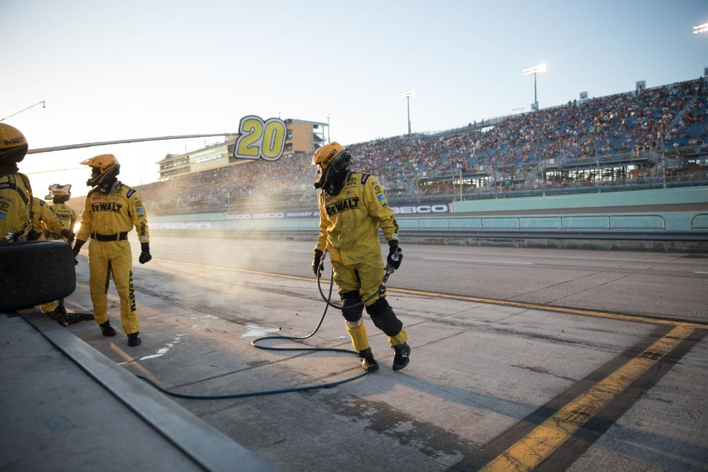 Action shots of pit road are some of my favorite ones to look at : r/NASCAR