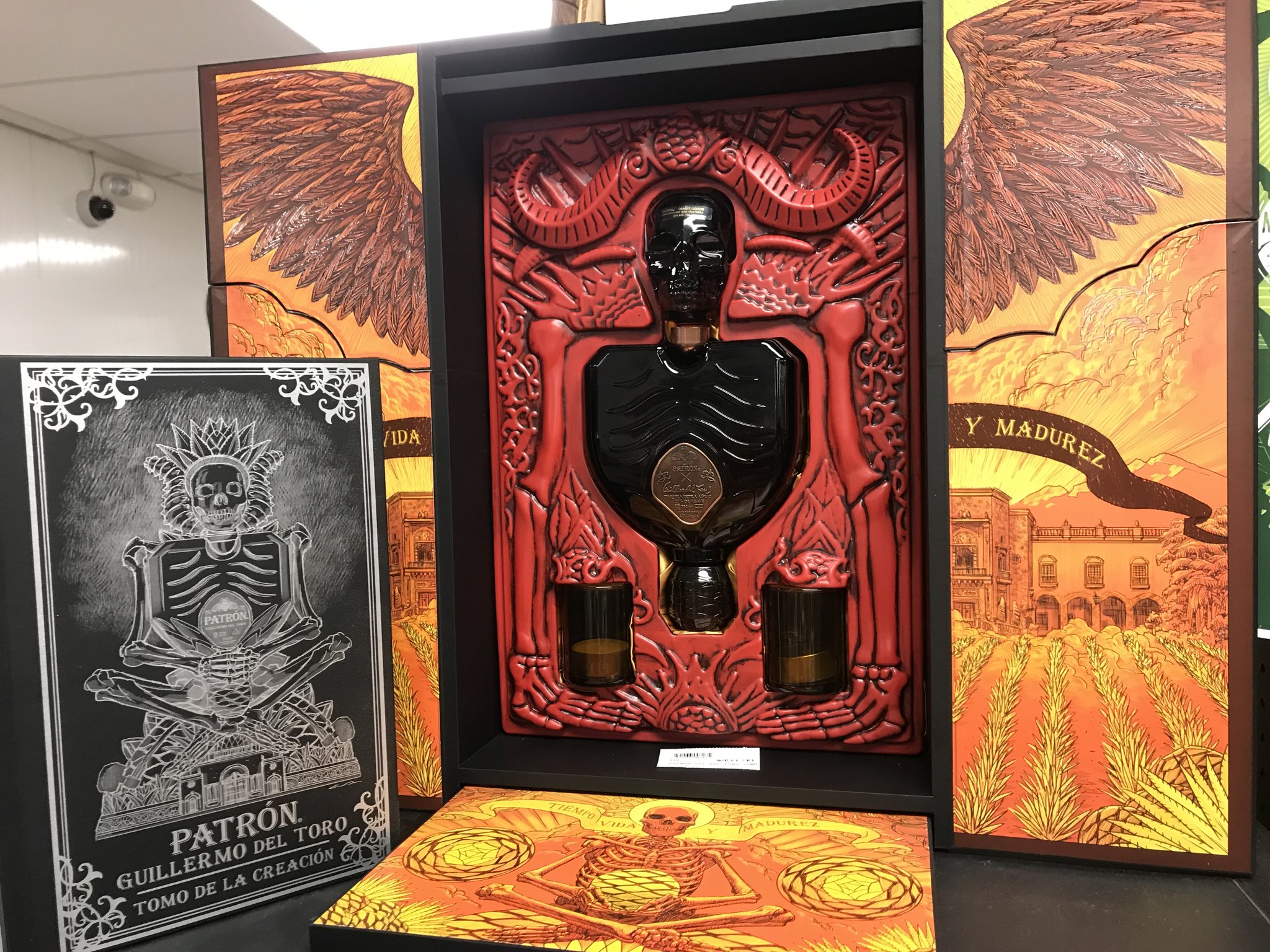 Guillermo Del Toro Art Book
