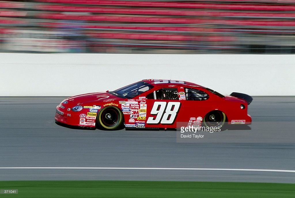 Look at the rear on this car. : r/NASCAR