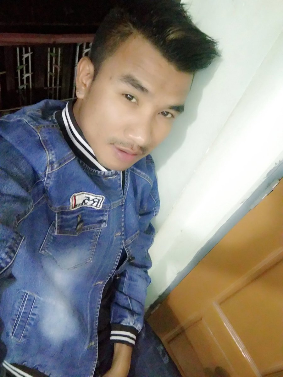 Ko Thet on Twitter: "အလုပ္ မရွိလို႔ စိတ္ ညစ္ ေနp အခုအခ်ိန္ မွာ ေငြရမွာဆို ဘာ ေတြလုပ္ မိမွာ မသိဘူး…