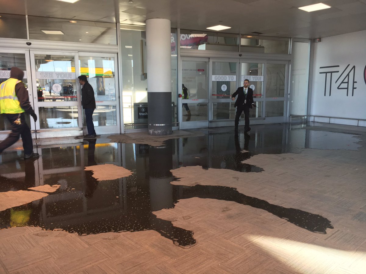 Water Main Break Floods JFK Airport Baggage Claim FORCING EVACUATION ...