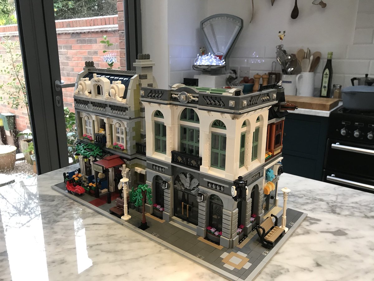 Lego French Bistro